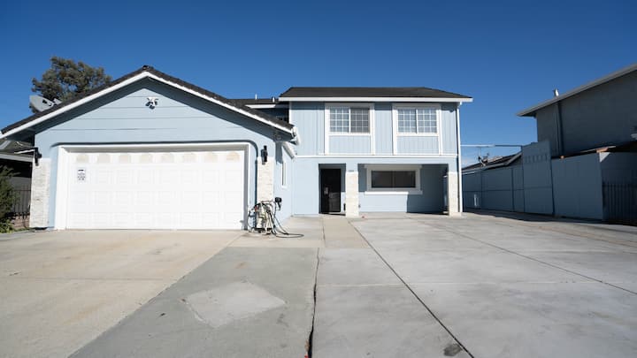 Beautiful Updated Duplex Home. - San Francisco Bay Area