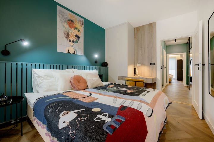 Central Design Condo | 3 Ac | 3 Balcony | Kitchen - Budapest