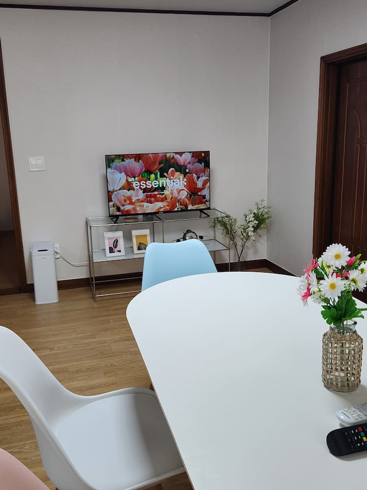 용산 코지하우스(#서울역, #용산역, #남영역, #이태원,#Bts, #국립중앙박물관) - Seoul