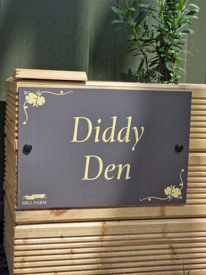 Diddyden, Relax With Mod Cons & Green Energy - Cheshire