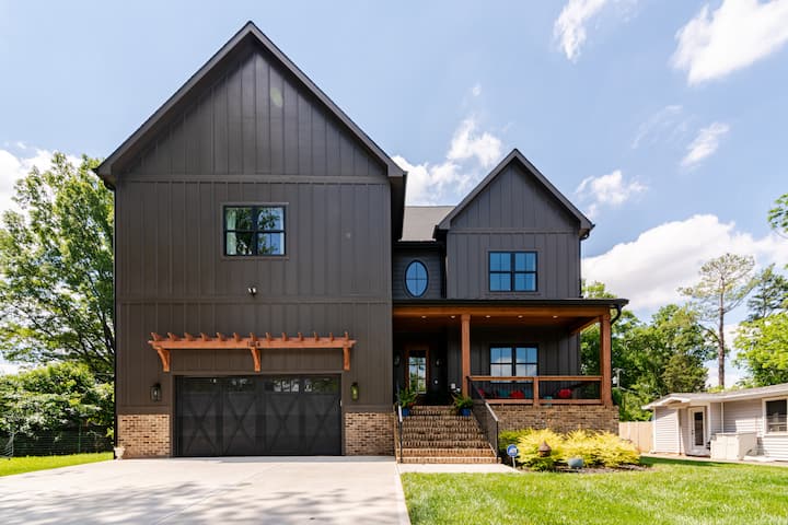 Walk To Noda & Light Rail, 5 Minutes To Uptown! - Charlotte