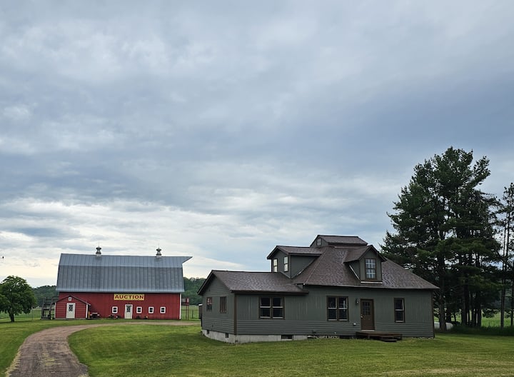 Rt. 63 Farmstead Inn - Hayward, WI