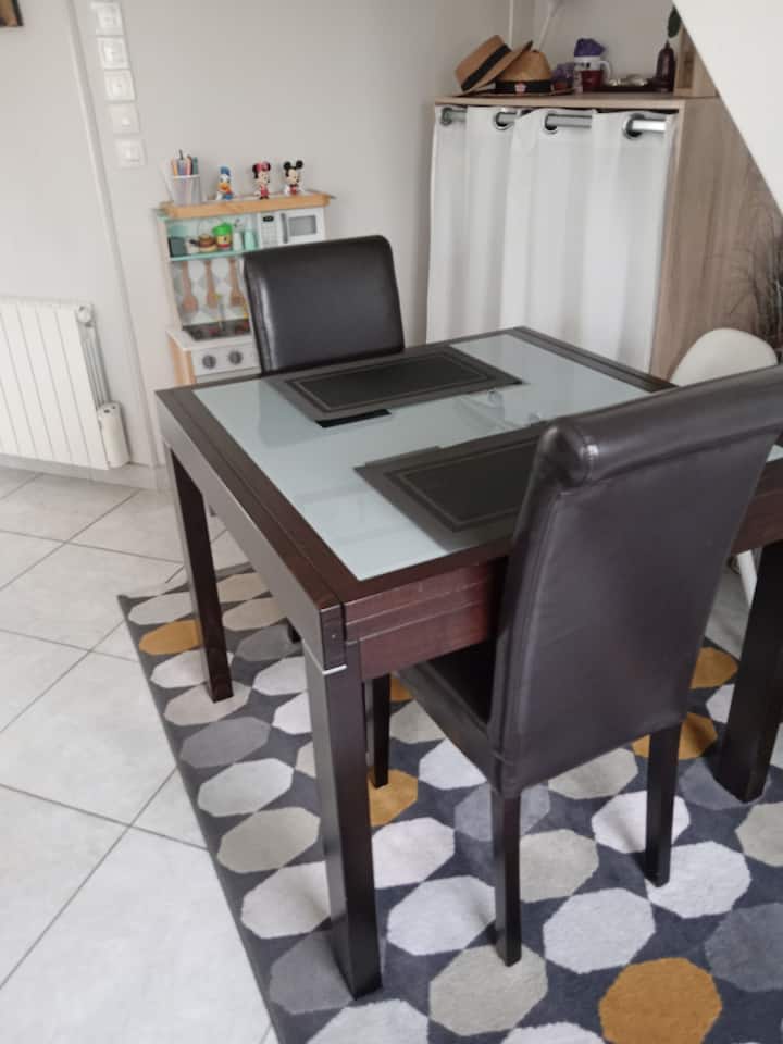 Chambre Dans Maison Particuliere - Nantes