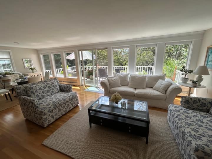 Cozy Home Near Town Neck Beach, Shops, & Dining! - Sandwich, MA