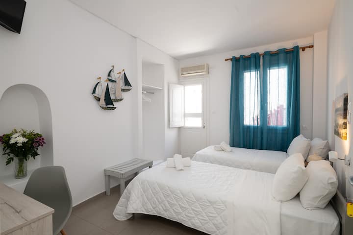 Anchor Yalos - Twin Bed Room 2 - Mykonos Region