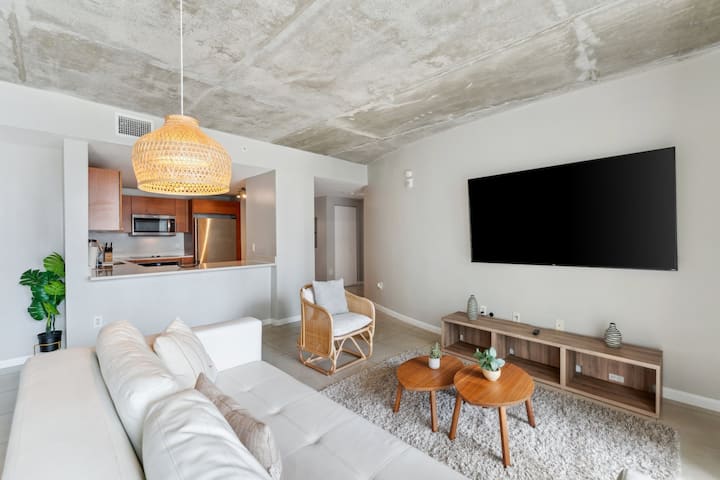 Cozy 2 Bedrooms, 2 Bath W/parking In Midtown Miami - Miami, FL
