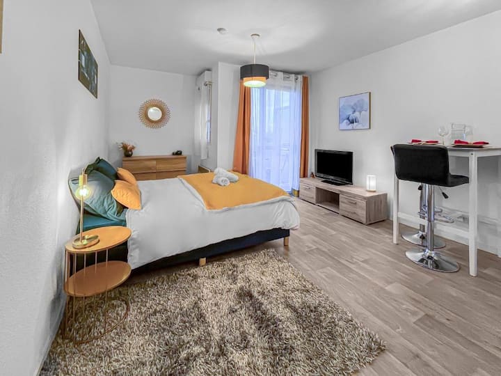 Studio Enchanté Avec Terrasse - Lucé