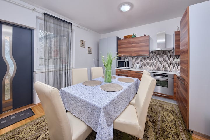 Cutie Apartment - Pozsony