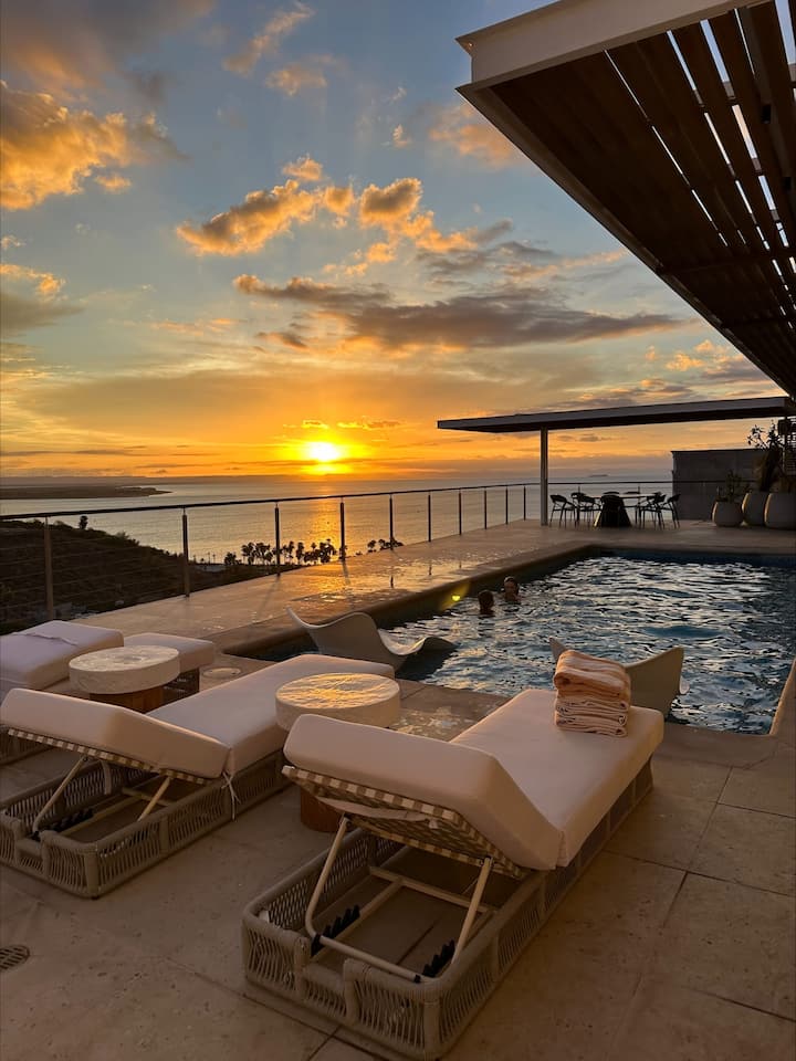 Casa Carousel: 6,000 Sq Ft Of Luxury & Ocean Views - La Paz
