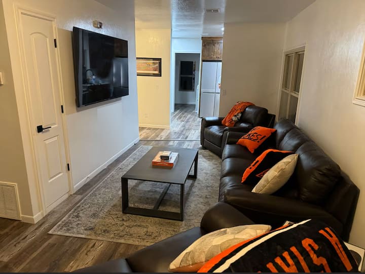 2 King Bed Osu Rental House - Stillwater, OK