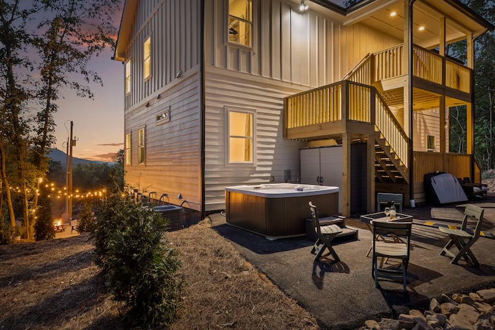 Chatt Vistas-new4bdr-theater-hot Tub-sleeps15+ - Lookout Mountain, TN