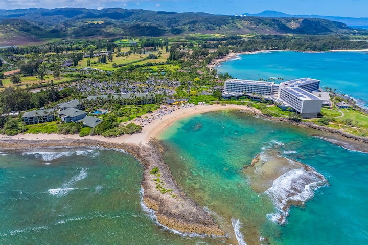 Beachfront Paradise~ Ocean Views & 5 Star Reviews! - Haleiwa, HI