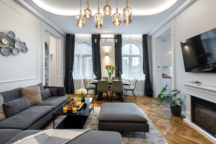 Stylish 5br Apartment | Ateneu | Amazing Location - Bucharest