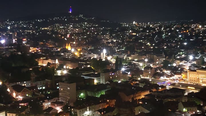 Prenoćište  3 Sobe  / Idealno Za Veće  Grupe / - Sarajevo