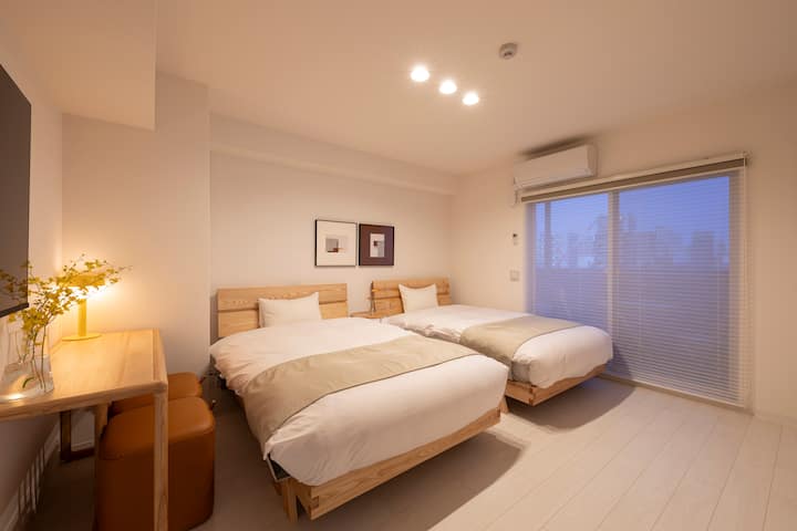 Twin Bed Studio, Dendentown 5 Min, Nipponbashi - Osaka