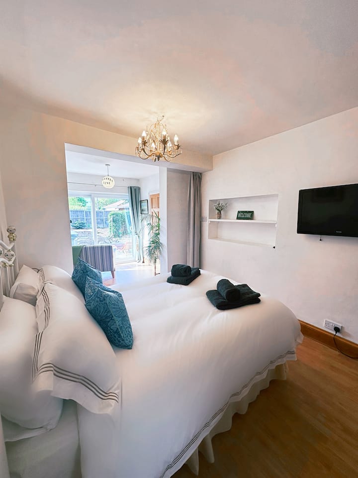 The Spa Suite - Herne Bay