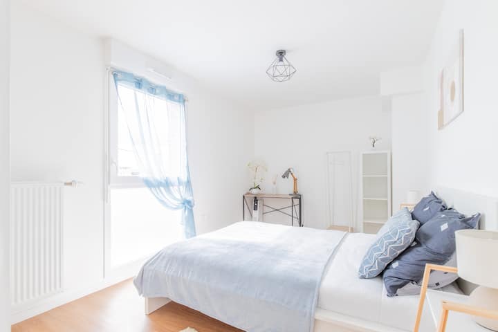 Bel Appartement Gare /Wifi - Évry
