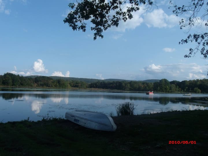 Gorgeous Log Cabin On Lamoka Lake - Finger Lakes, NY