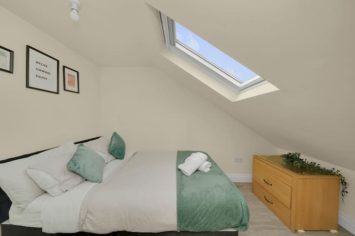 London Apartment 3 Min Walk To Tube - Free Parking - Ilford