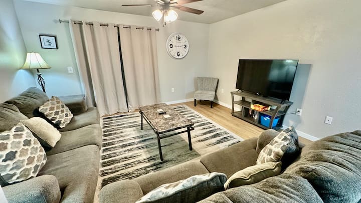 Twin Trails-no Stairs! Sleeps 16! Perfect Location - Branson, MO