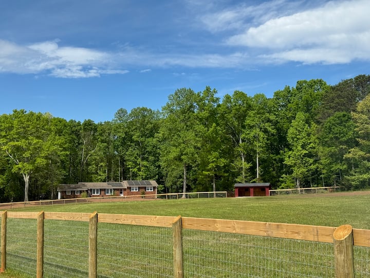 Pbr Ranch -
 Country Getaway! - Lake Bowen, SC