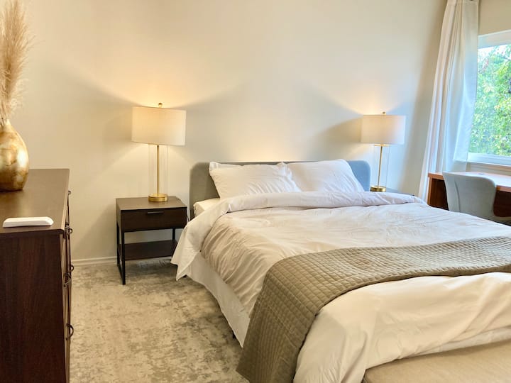 Furnished Modern 3-bed Townhome - 聖塔安娜