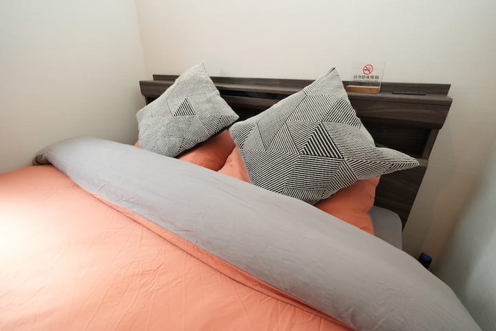 三十三Ka 京都駅近く、鴨川 - Kyoto