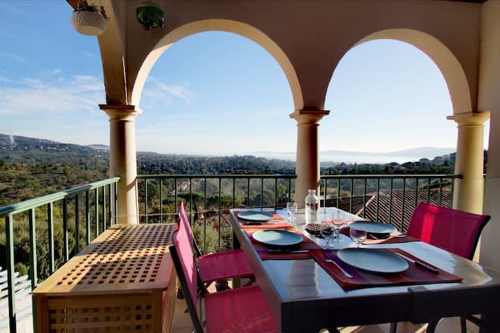 Les Restanques Vue Mer Panoramique Les Violettes - Grimaud