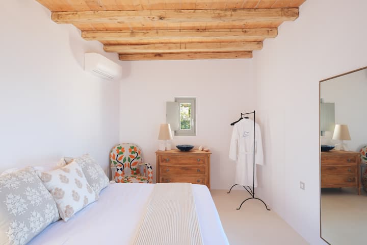 Odyssey Rock - Achilles Luxury Sunset Maisonette - Milos