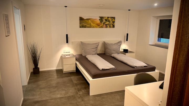 Room With Private Bathroom In Mutterstadt - Ludwigshafen