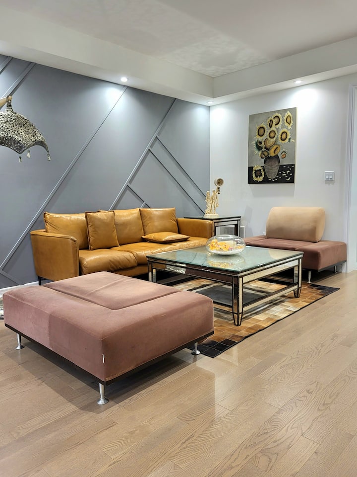 Stylish & Cozy Stay At The Heart Of Richmond Hill - Markham