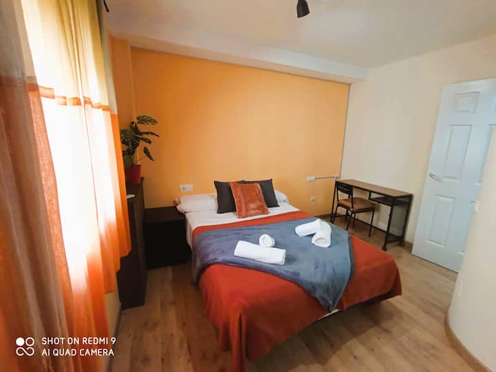 Apartamento Dúplex En Centro (Calle Nuño Gomez) - Málaga, Spagna