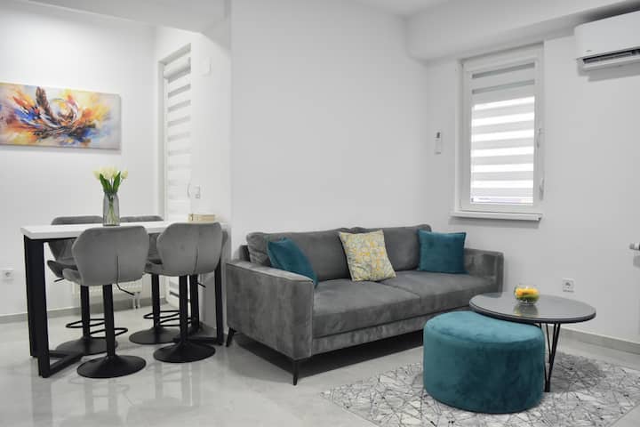 La Yana Apartment – 2br Near City Center, Parking - Skopje