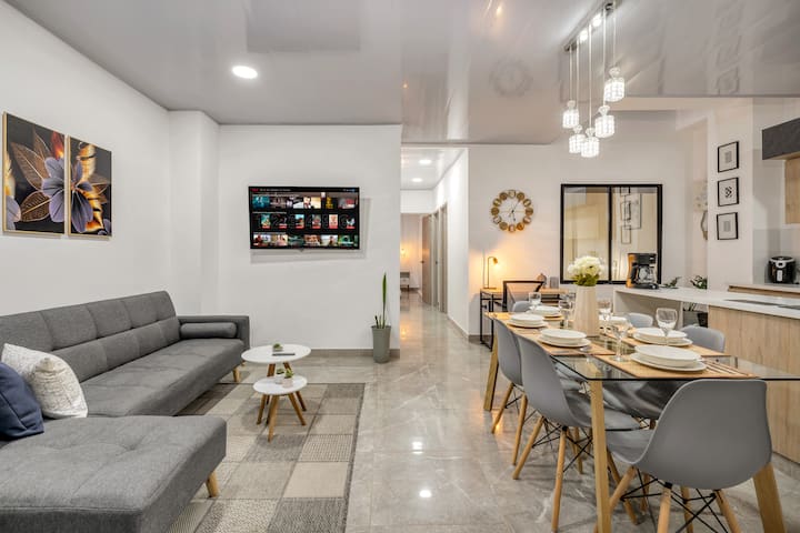 Fully Renovated 3bdr Apt In Belen W/parking & Wifi - Itagüi