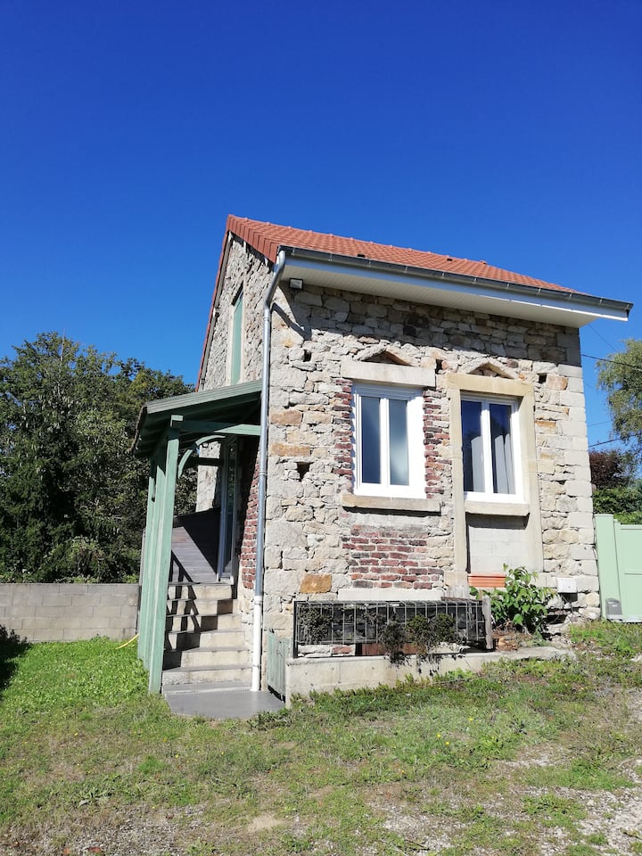 Maison 2 Pièces: Charme Et Calme - Montceau-les-Mines