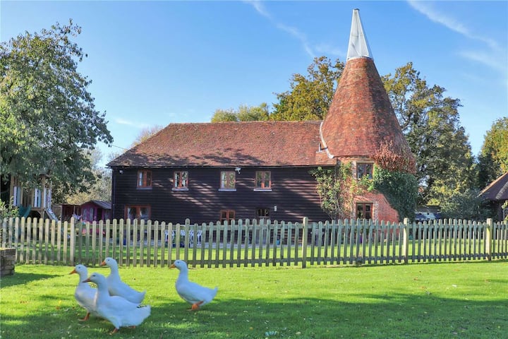 'Toasty Oasty'
- 18th Century
Oast House - Tenterden