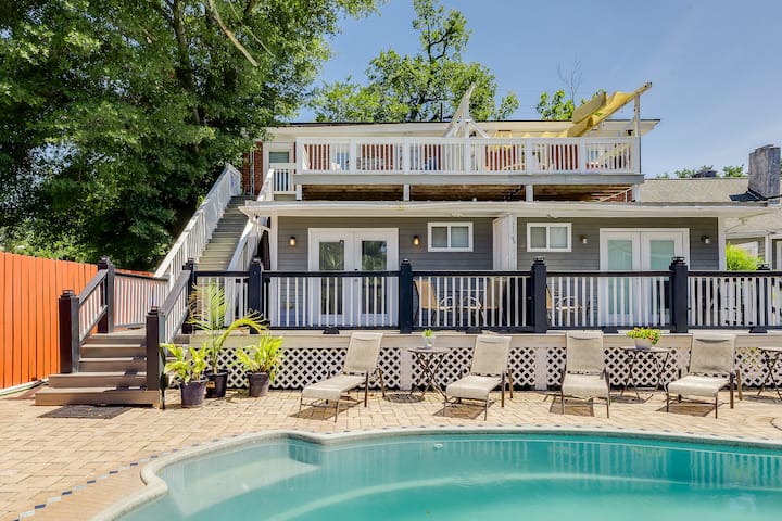 Charming Historic Condo W/pool - Savannah, GA