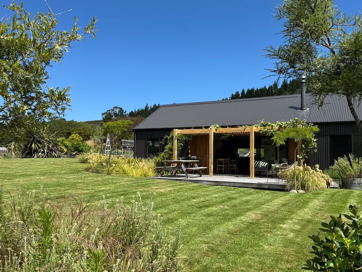 Luxury Rural Farmstay, Near Martinborough - New Zealand