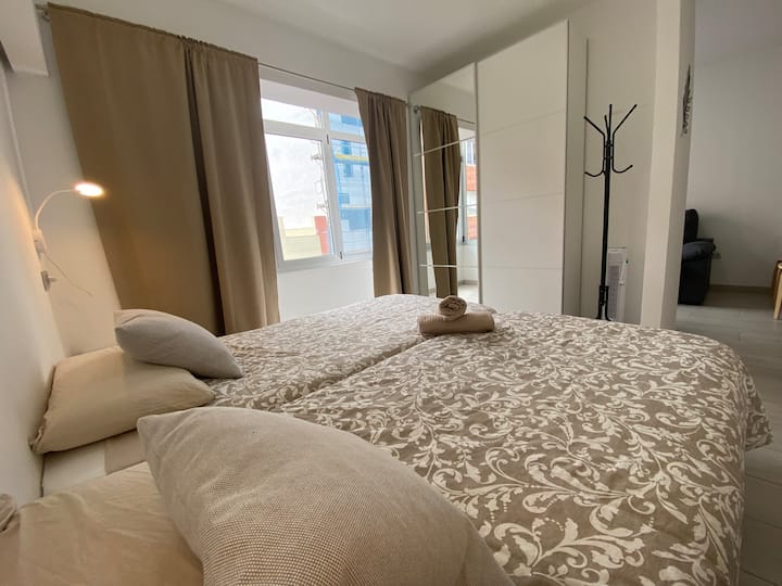 Escondite Sereno 5a - 50m Las Canteras Beach - Las Palmas de Gran Canaria