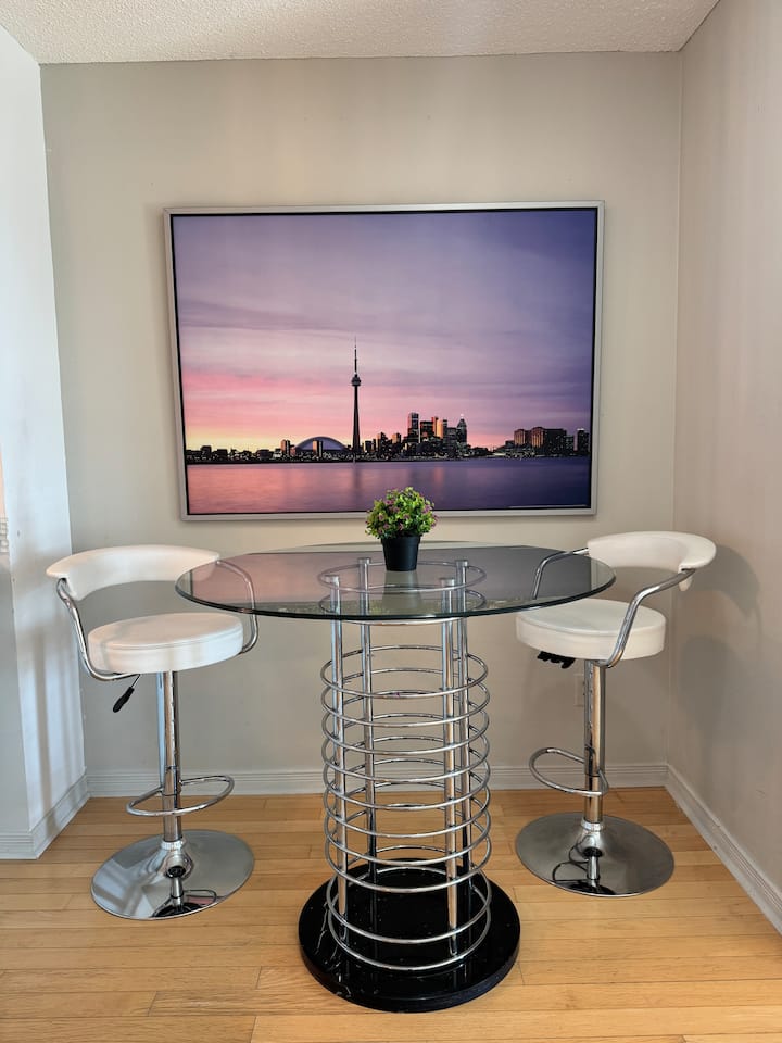 Cozy Condo In Prime North York Location - Toronto