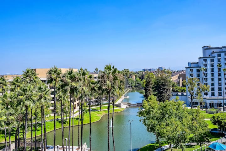 Central Oc Location Lake View - Irvine, CA