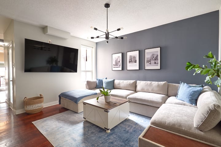 Junction Manor-4br Family Friendly  Free Parking - Toronto, ON