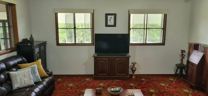 Happy Valley 10: Your Private Piece Of Paradise! - Babinda