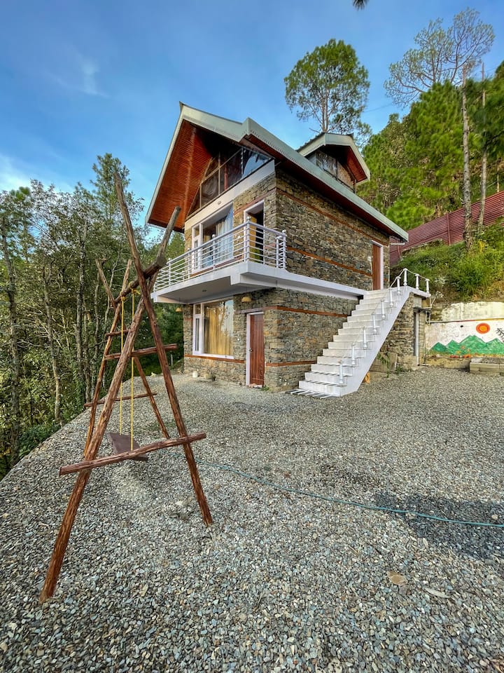 The Pahadi House Shimla, Entire Cottage - Shimla