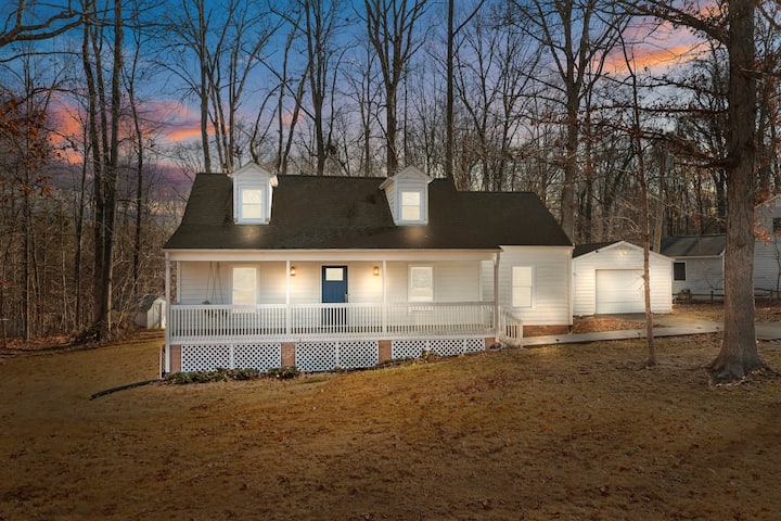 Family/work Crew Ready | Master On Main | Dogs Ok - Harrisburg, NC