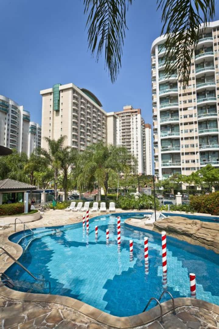 Flat Na Barra C/piscina E Academia |Conforto Total - Rio de Janeiro