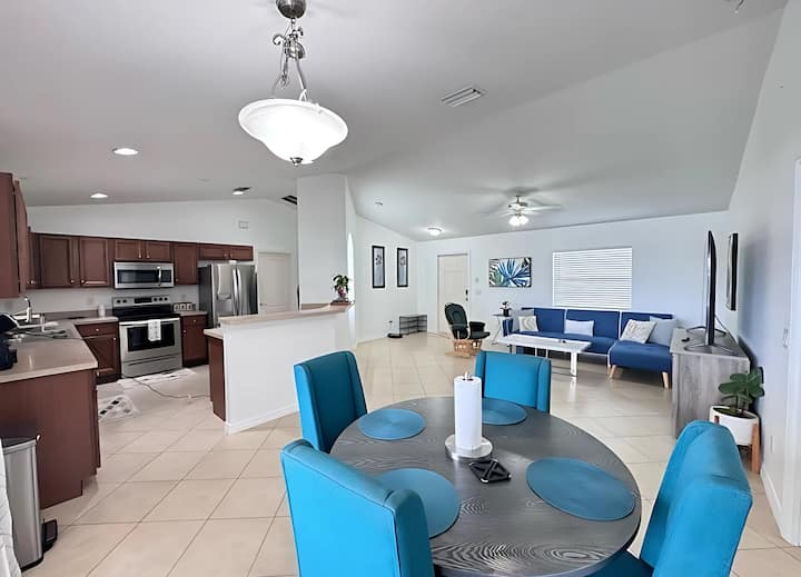 Villa W 3 Bedrooms For 7 Guests - Port Charlotte, FL