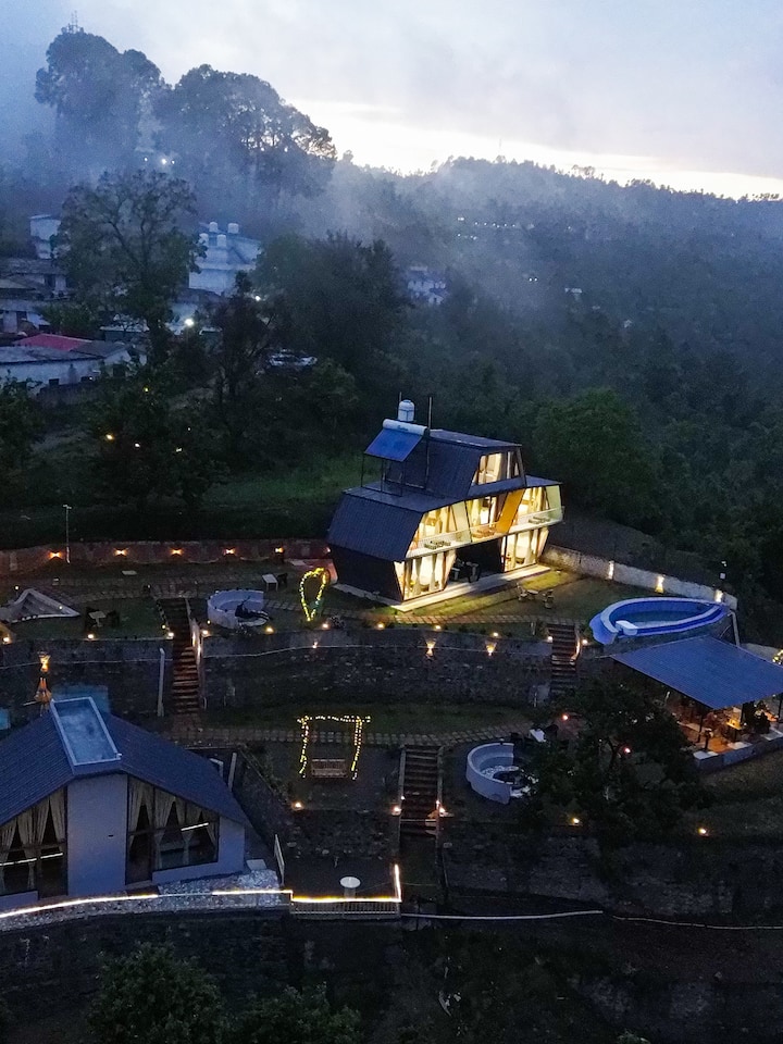Entire Luxury Retreat With Pool | Himalayan Views - Almora
