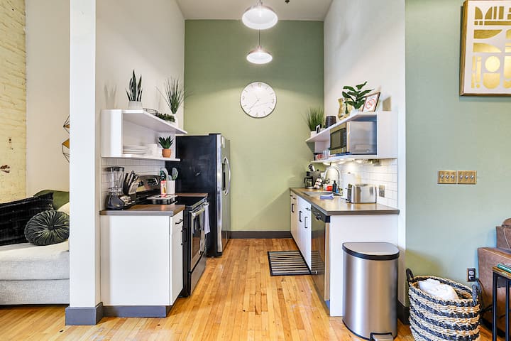 White Lily Leisure ~ Walk To Downtown & Old City - Knoxville, TN