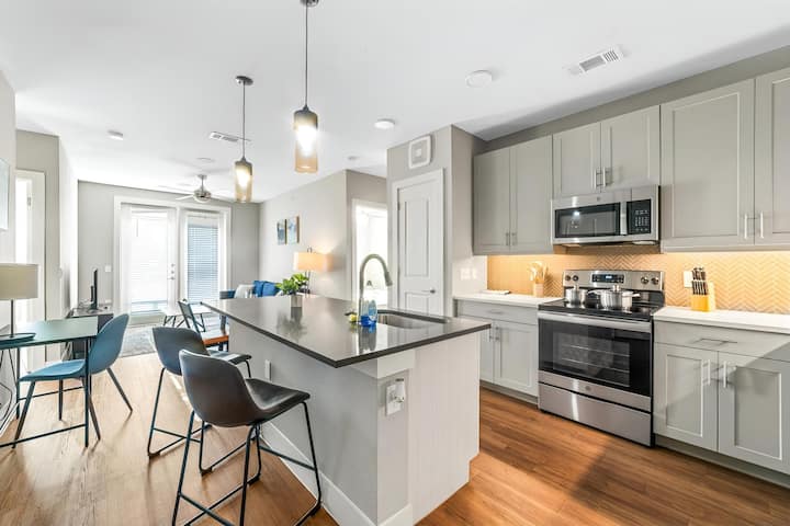Irresistible 2bd/2ba|beautiful Pool In Fort Worth - Fort Worth, TX